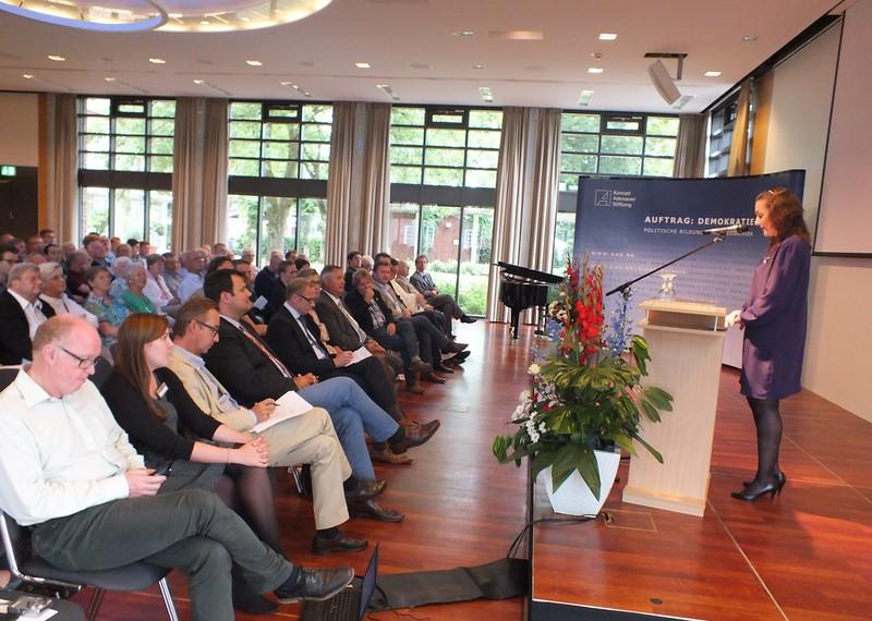 Publizist Jan Fleischhauer zu Gast in Rastede und Cloppenburg - Hermann ...