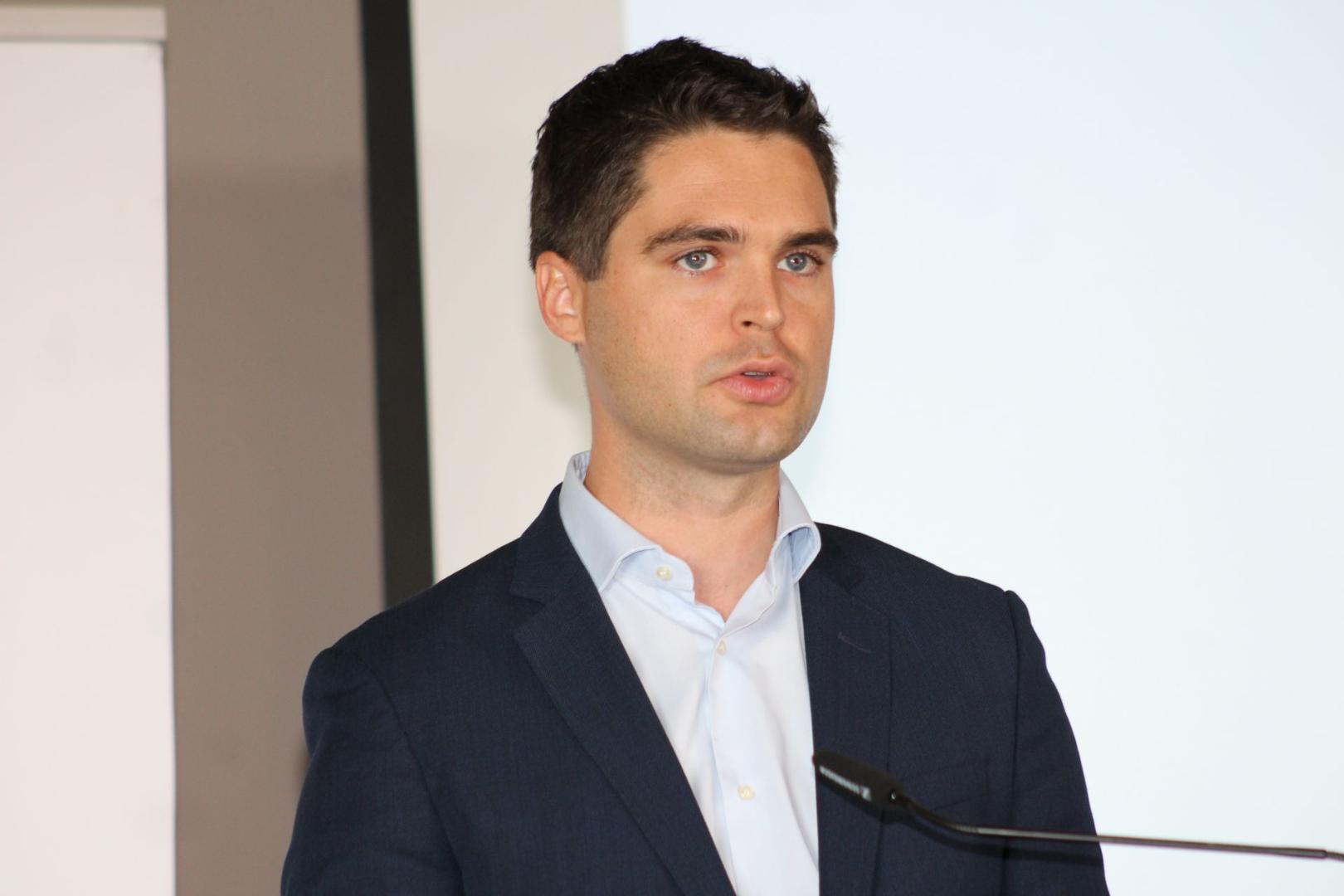 Urkundenübergabe an HDZ-Nachwuchspolitiker - Auslandsbüro Kroatien und ...