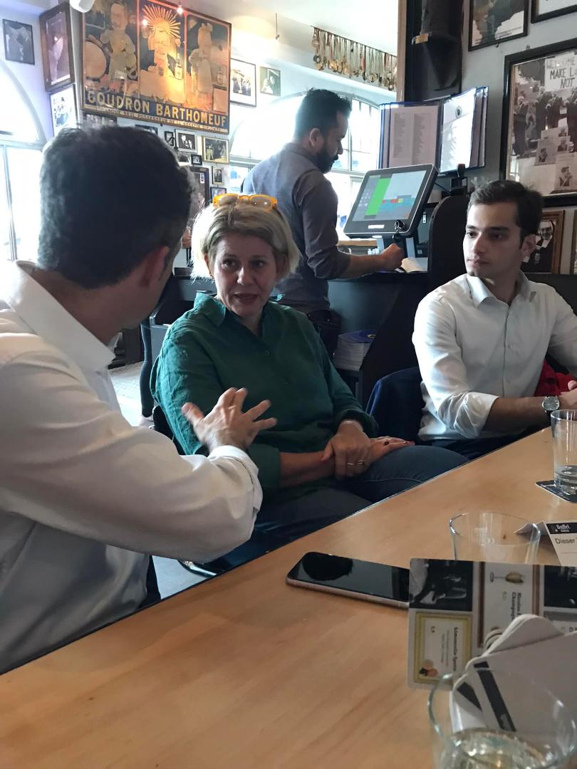 Politik, Gesellschaft und deutsche Geschichte in Berlin erfahren ...