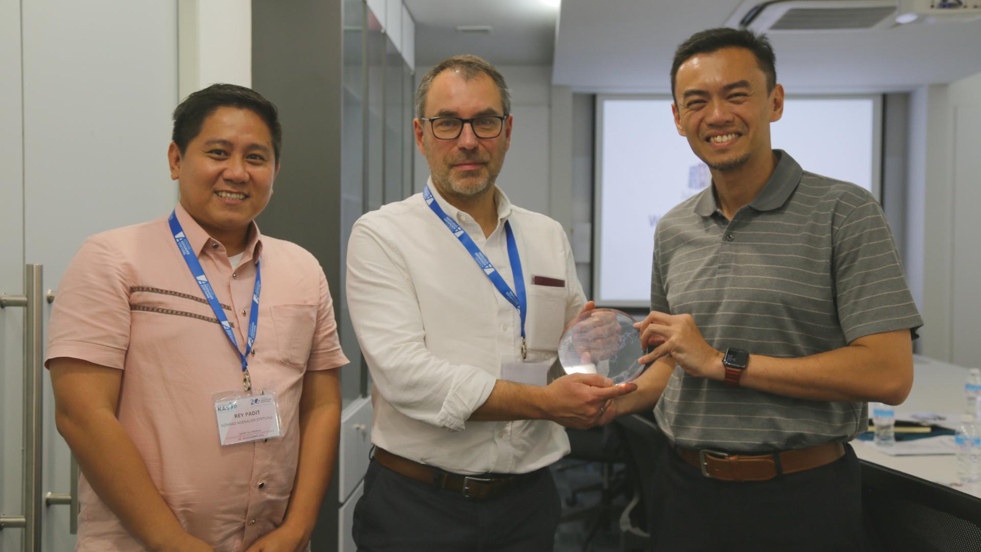 KASYP Batch 13 - 2nd Training Module - Regional Programme Political ...