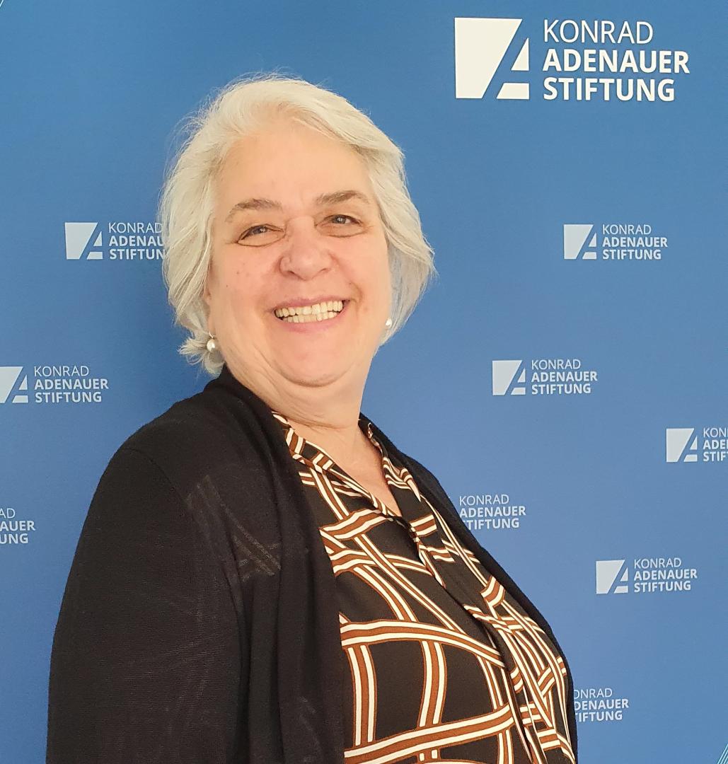 Frauen in Führung – Fit für den Wandel und die Zukunft - Politisches Bildungsforum Berlin ...