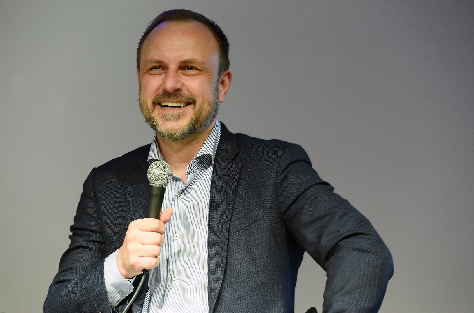 Wir müssen für die Demokratie kämpfen – Peter R. Neumann zur neuen ...