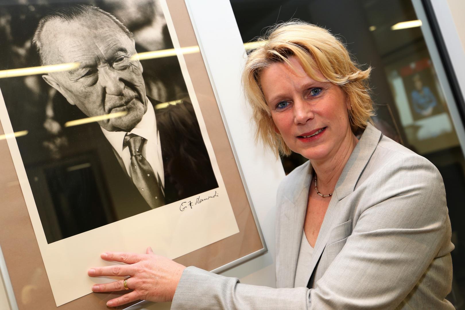 Menschliche Aspekte: Überraschender Filmabend rund um Merkel ...