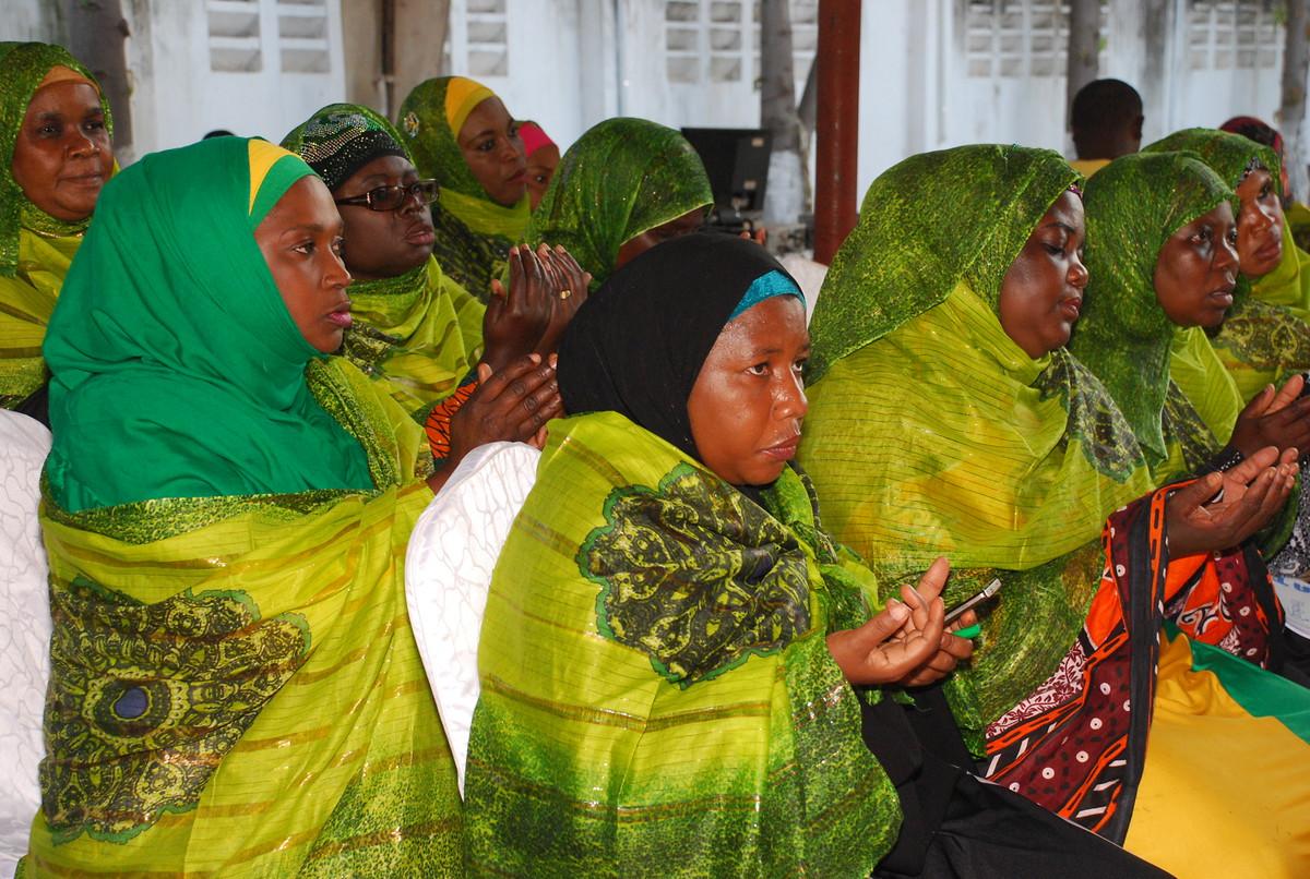 Leadership Training for the Muslim Women Leaders Organization (JUWAKITA ...